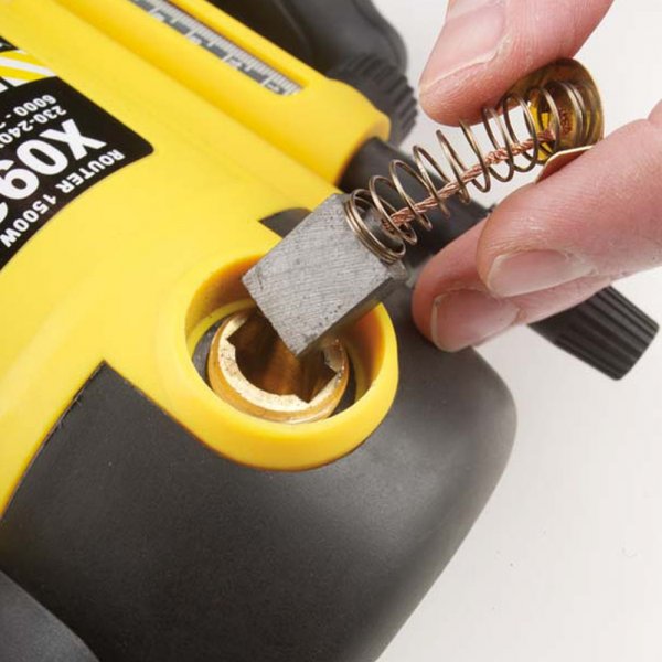 POWERPLUS POWX093 horní frézka 1500W | NAKO Pardubice