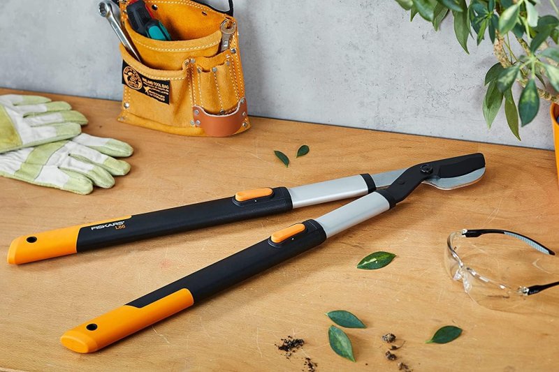 FISKARS SmartFit L86 nůžky na silné větve teleskopické 1013564 | NAKO ...