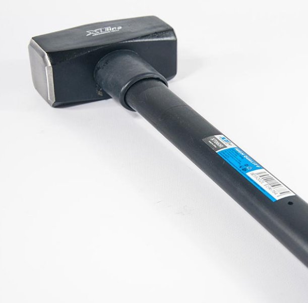 XTline XT063R palice 6kg se sklolaminátovou násadou | NAKO Pardubice